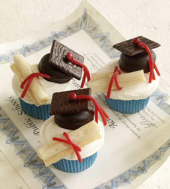 DIY Graduation Caps! - B. Lovely Events